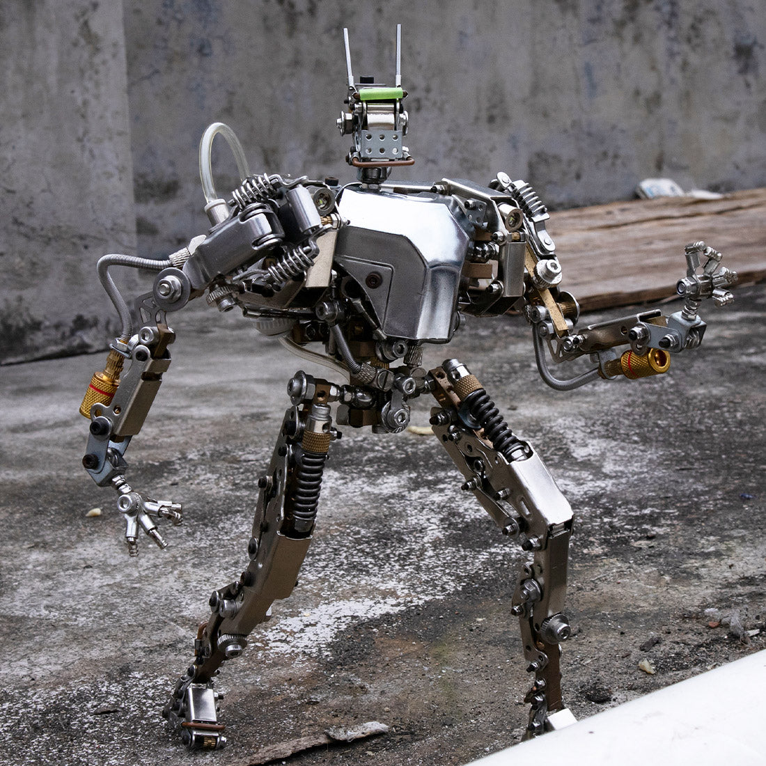 3D Metal LED Humanoid Service Robot Mecha Big Articulated Action Figur