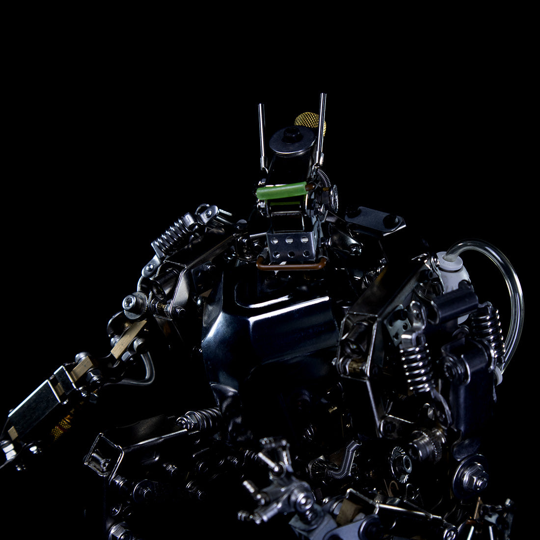 3D Metal LED Humanoid Service Robot Mecha Big Articulated Action Figur