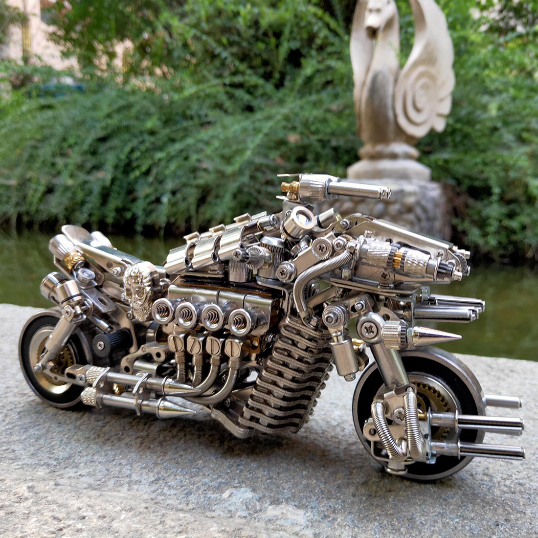 900+PCS Pursuit Motorcycle 3D Metal Puzzle Kits Gift for Biker Difficu