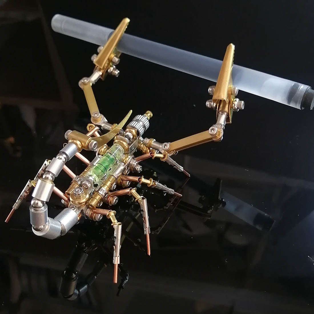 Brass Metal Scorpion Metal Model Kits with Green Lights
