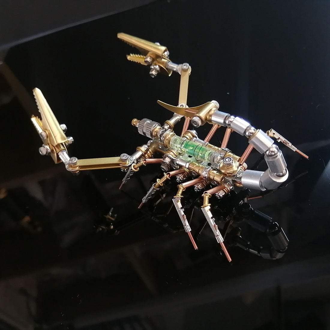 Brass Metal Scorpion Metal Model Kits with Green Lights