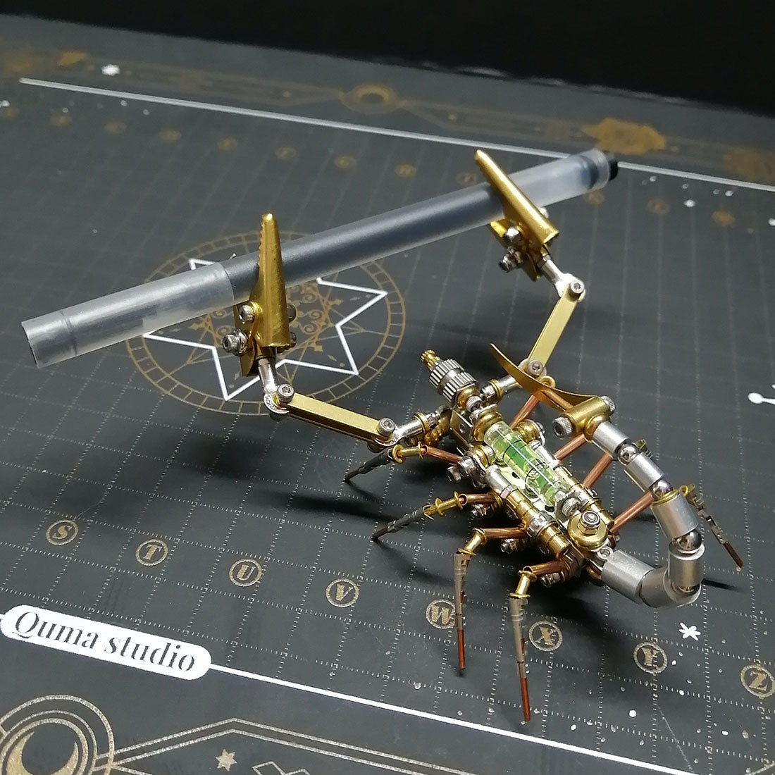 Brass Metal Scorpion Metal Model Kits with Green Lights