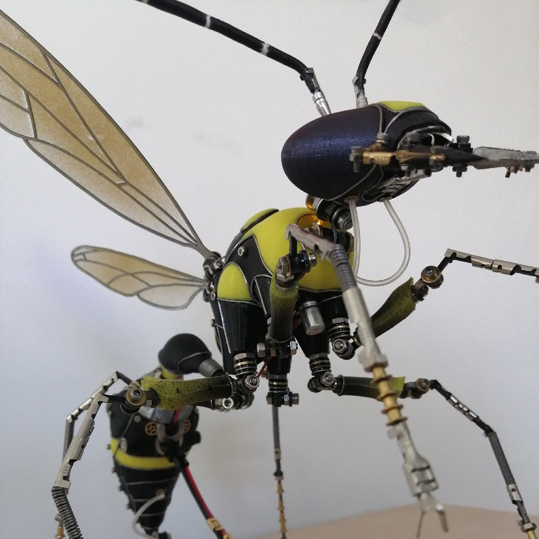 3D Assembled Steampunk Big Wasp Metal Sculpture Model Craft