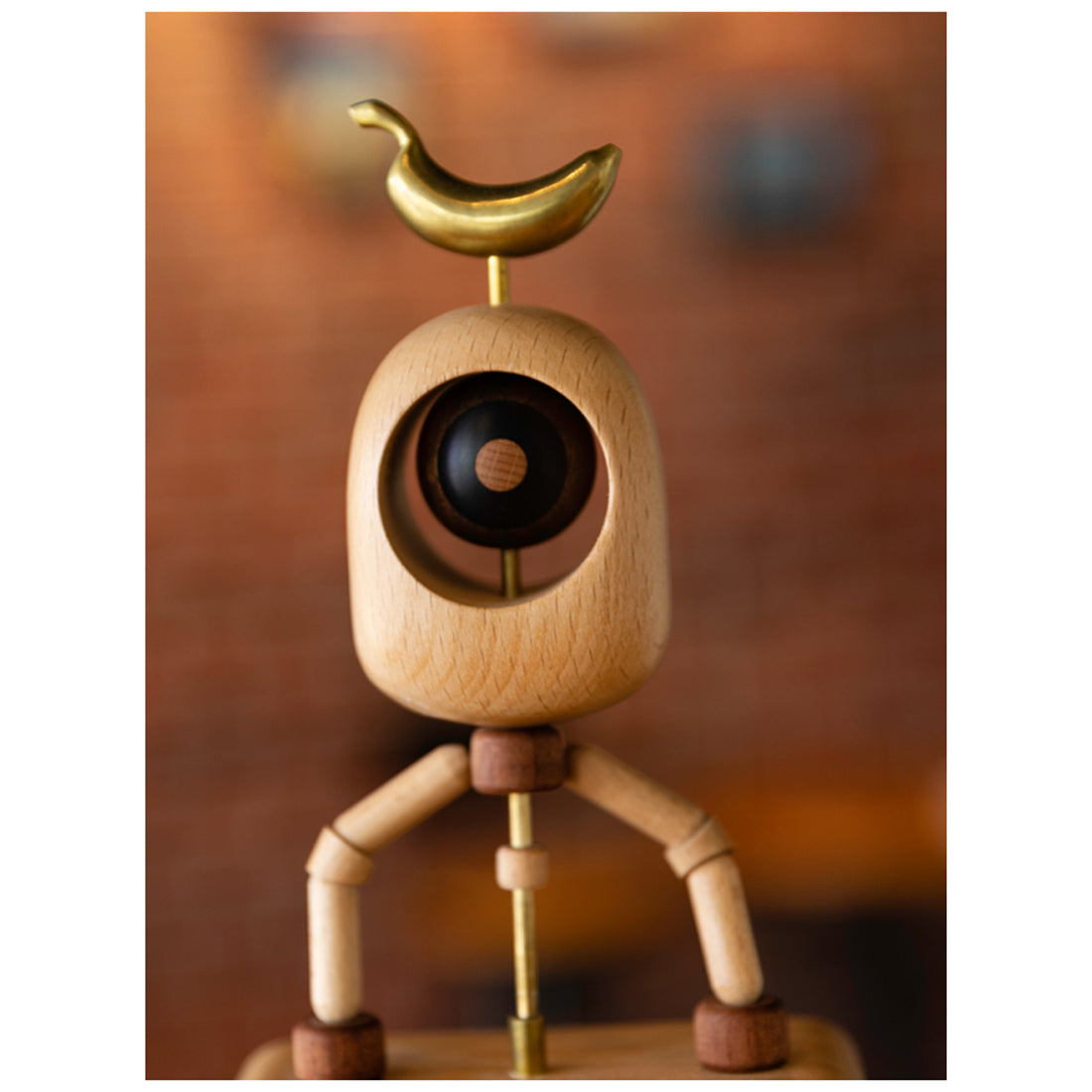 Automata Creative Cartoon Banana One Eye Monster Music Box Wooden Hand