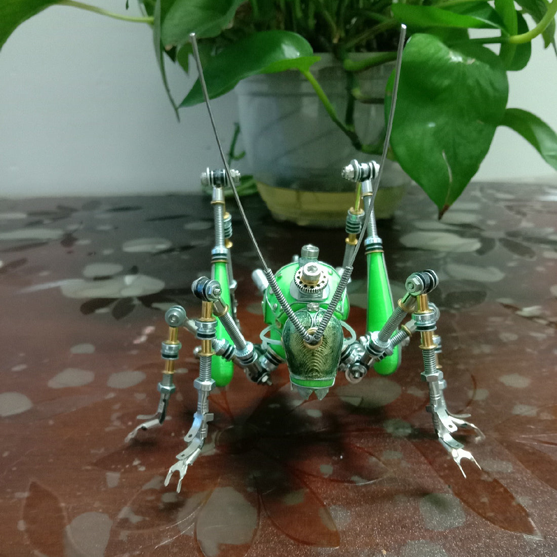 Creative Steampunk 3D Green Cricket Insect Sculpture Assembled Model K