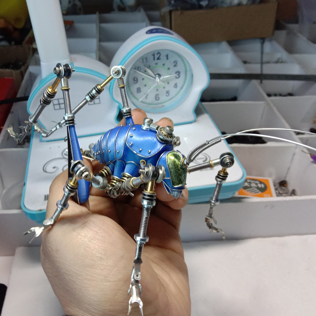 Creative Steampunk 3D Green Cricket Insect Sculpture Assembled Model K